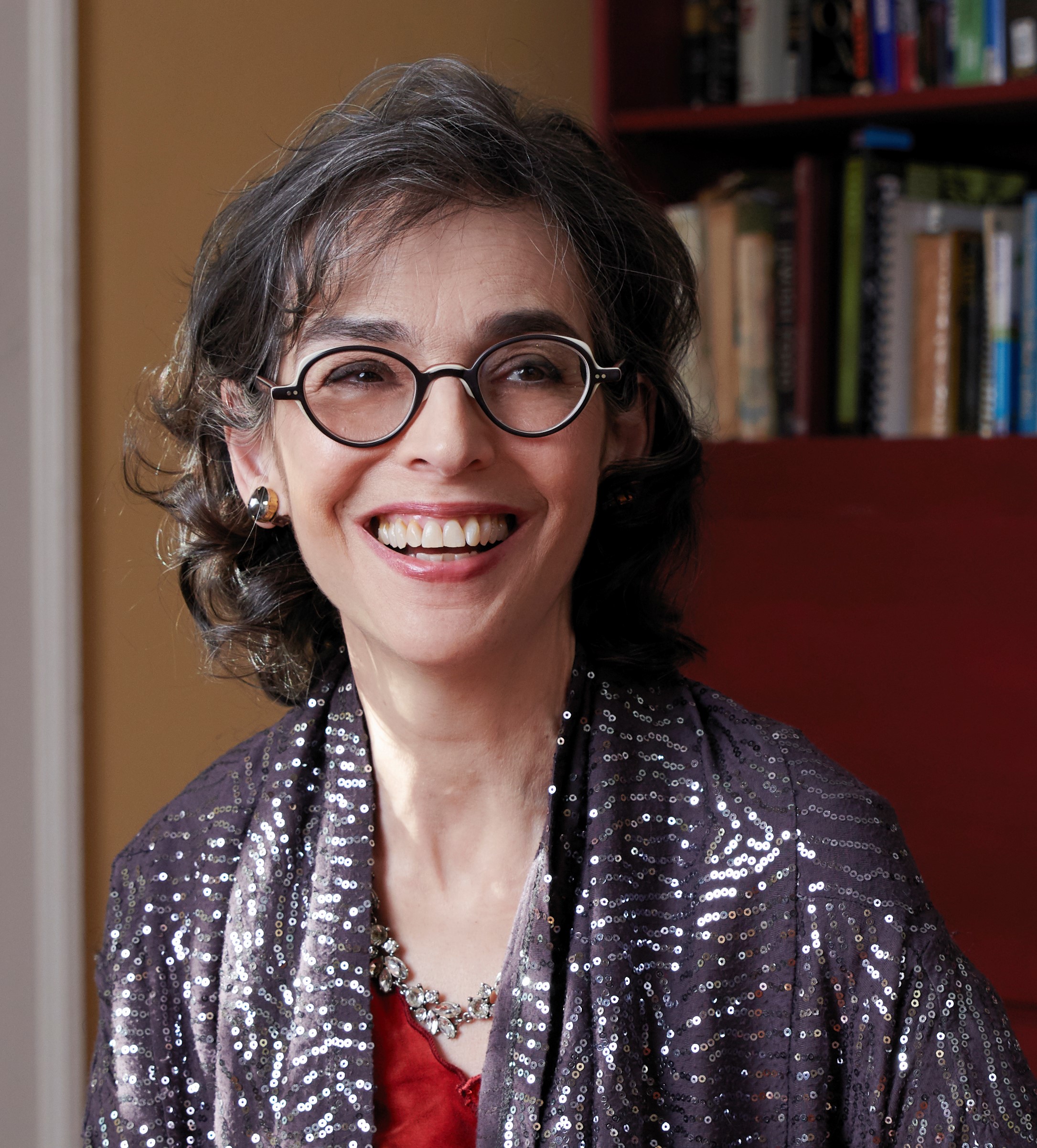 lenore-skenazy-hi-res-evan-mann-headshot-at-table